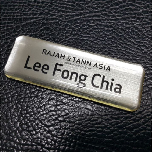 Name Tag Rowmark Silver Hairline (T1.5) Printing NTNRT/P_01_x000D_